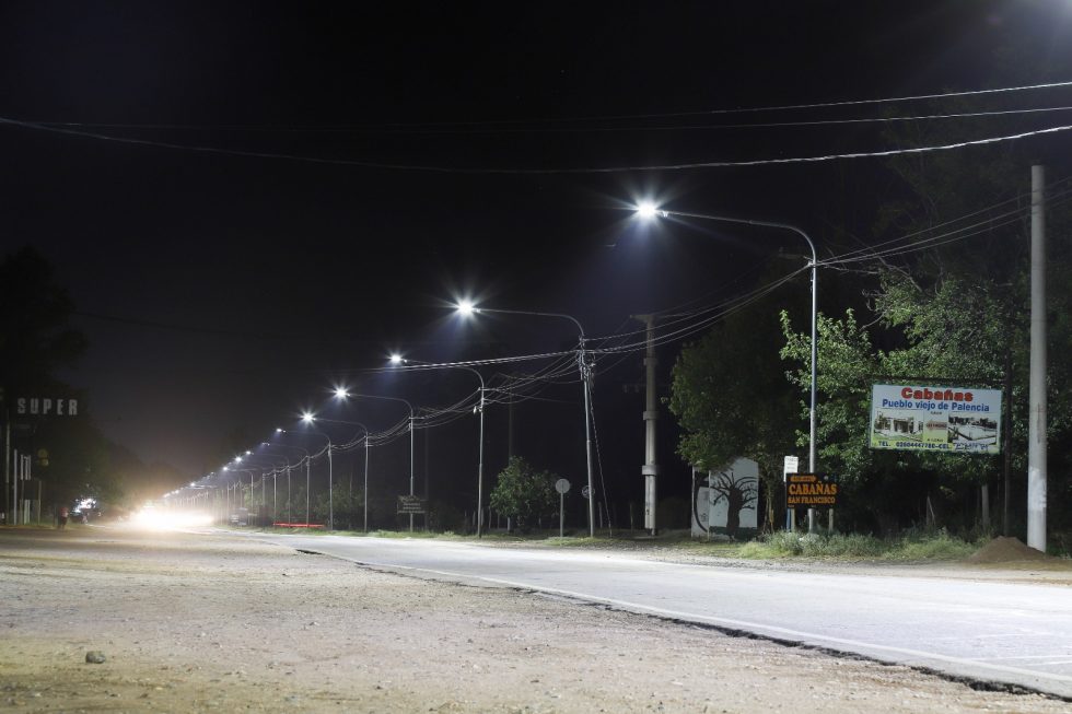 EL MUNICIPIO COMPLETÓ LA ILUMINACIÓN LED DE LA RUTA 143 ENTRE EL CRISTO ...